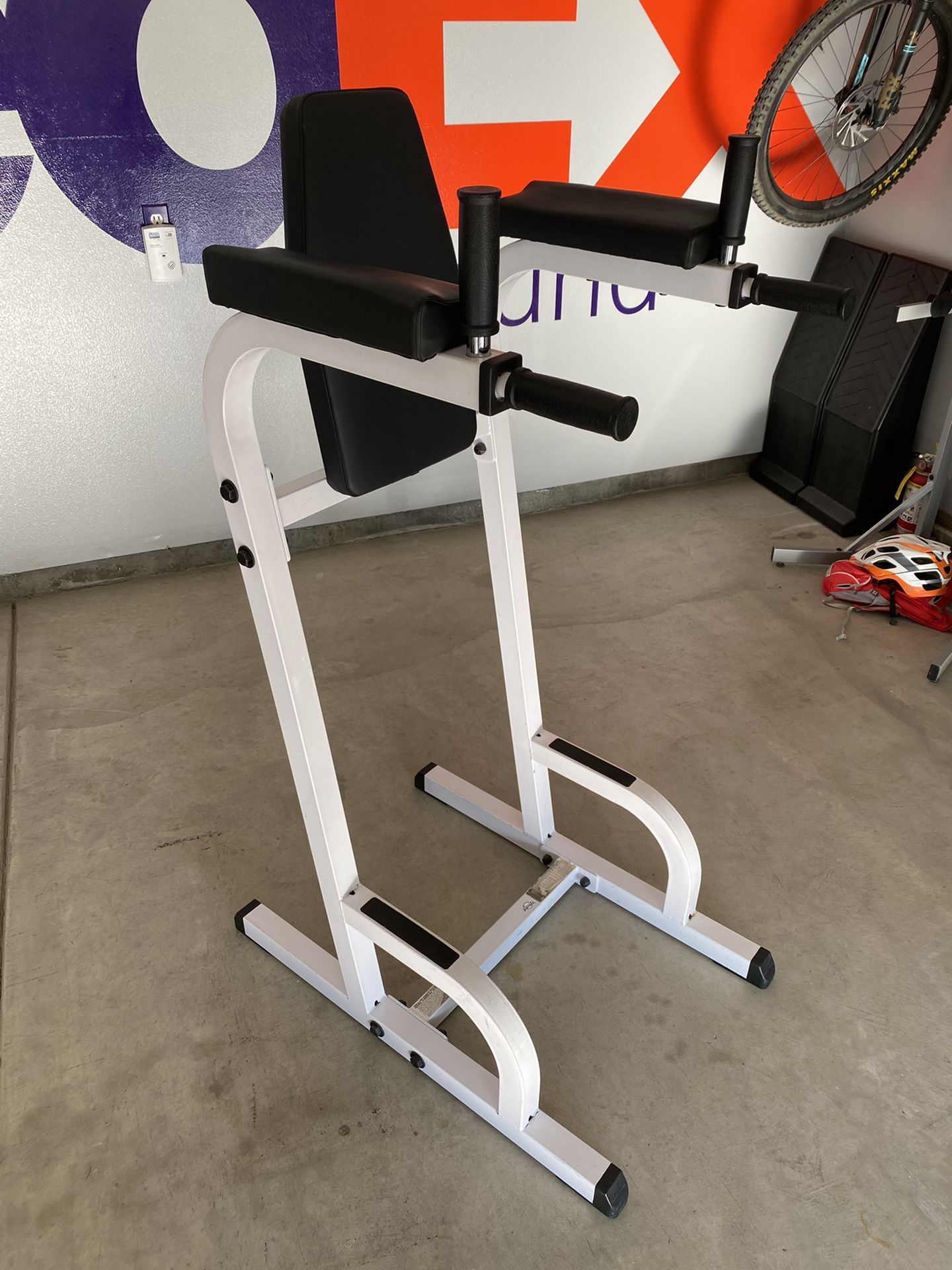 Workout equipment by Body Solid: Leg raises or dips for Sale in Chula ...