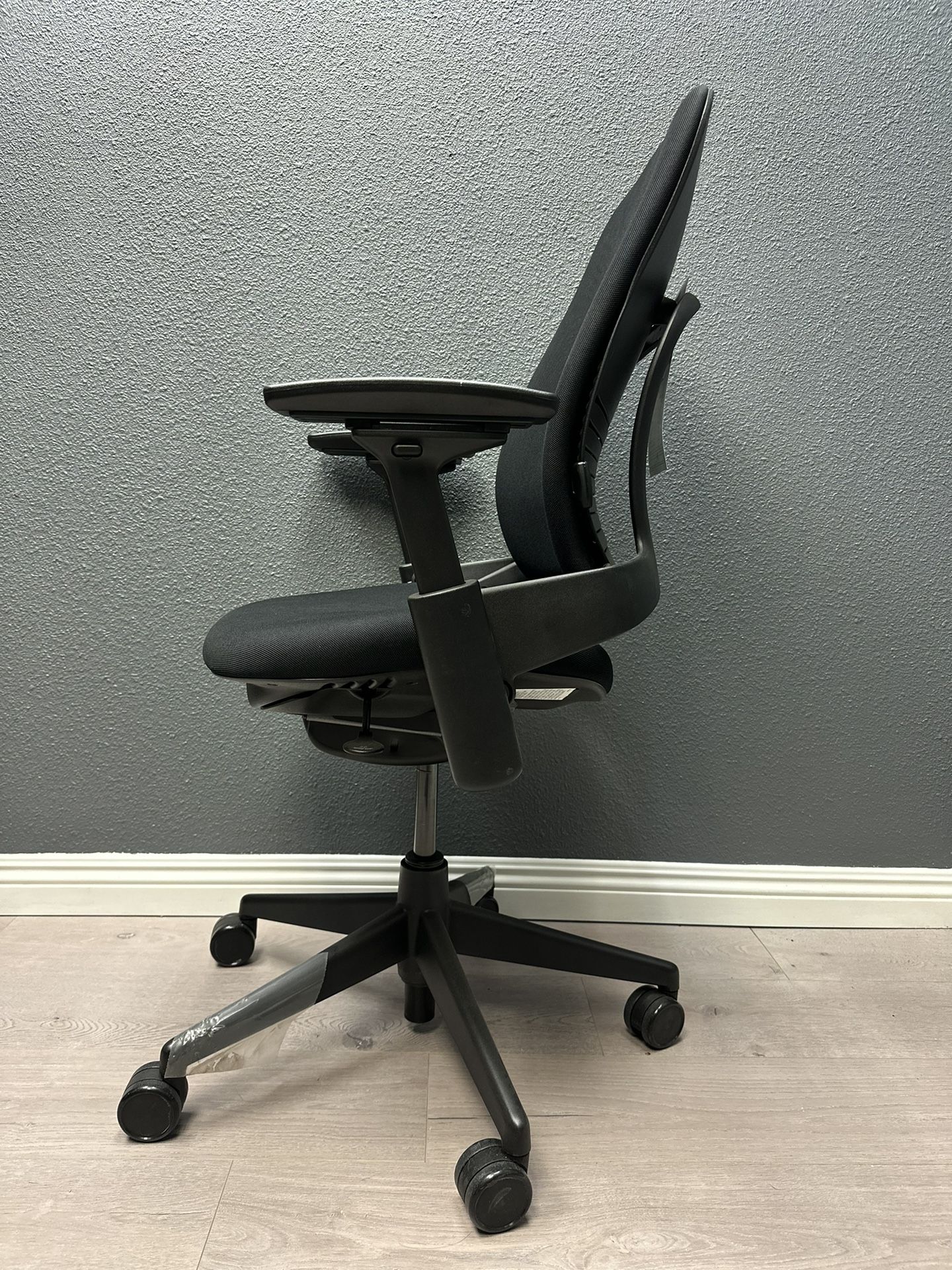 NEW&USED STEELCASE LEAP-THINK-GESTURE-AMIA AVAILABLE PICK UP- SHIPPING ...