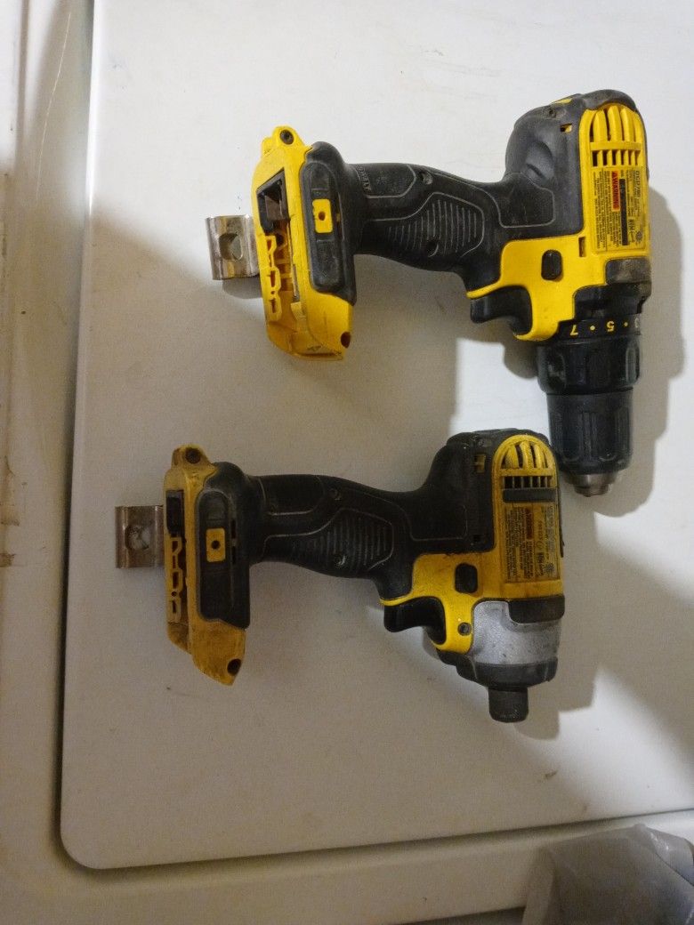 Dewalt 20 V Max Impact Drill Duo(tool only)/$60 for Sale in Bakersfield ...