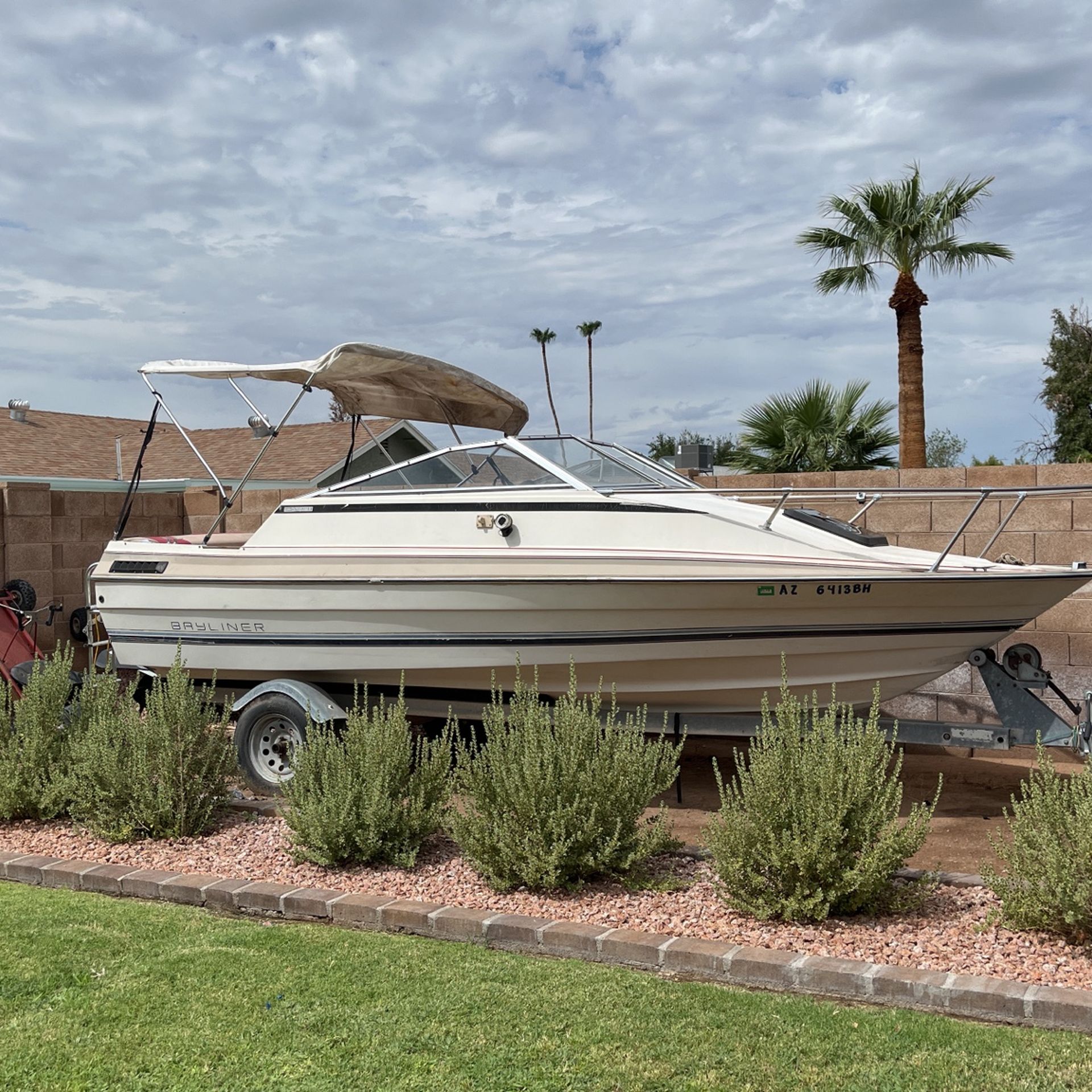 1983 Bayliner Capri in cabin boat and trailer 19ft for Sale in Mesa, AZ - OfferUp
