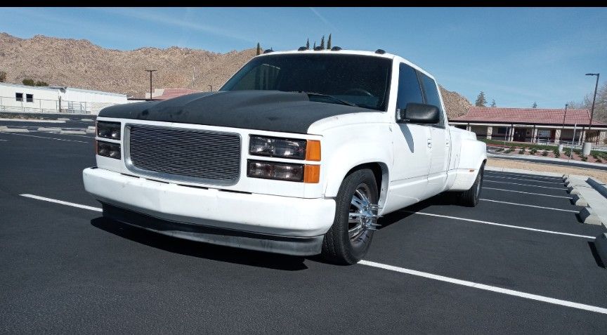 1994 Chevrolet C/K 3500 for Sale in Apple Valley, CA - OfferUp