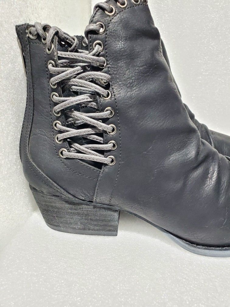 Rebels Boots Connie Black Size 9