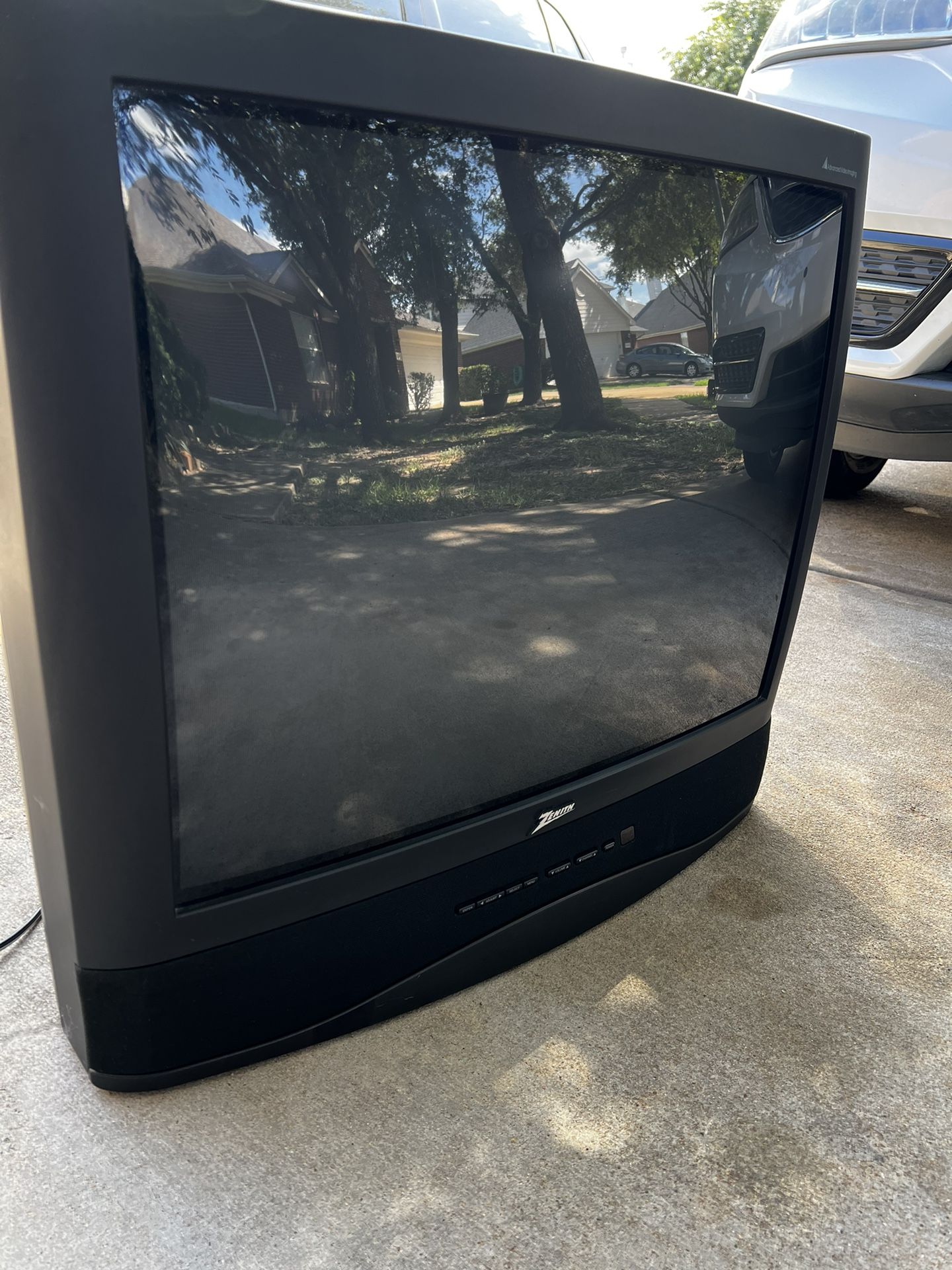 Zenith TV CRT 27” Vintage for Sale in Houston, TX - OfferUp