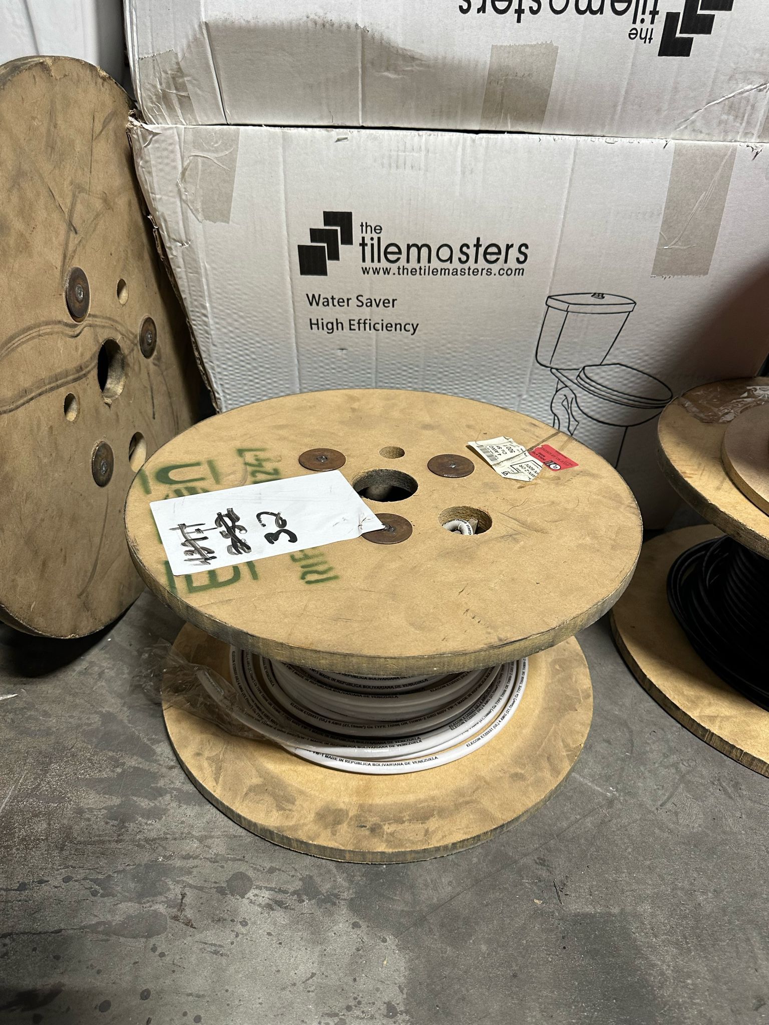 AWG 4 - THHN Copper Wire - 32 Feet / White for Sale in Medley, FL - OfferUp