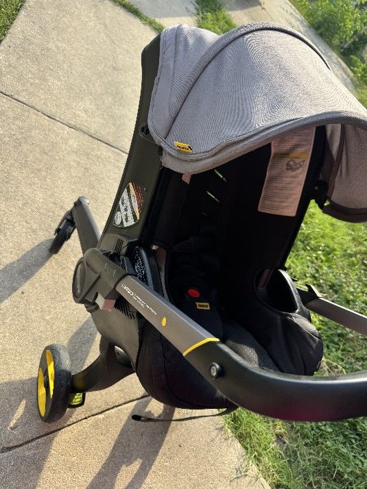 Doona stroller for Sale in San Antonio, TX - OfferUp