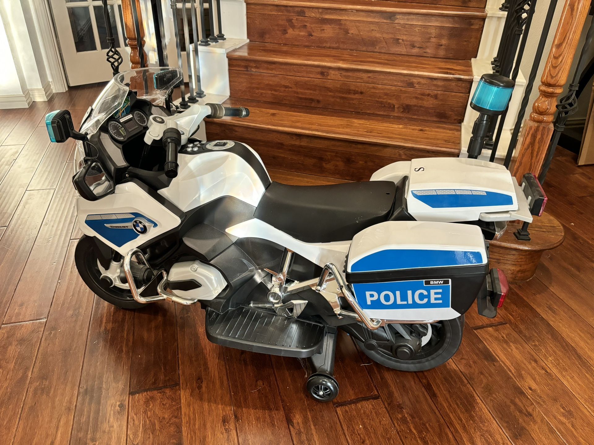 BMW Police Motorcycle 12V Electric Ride On for Sale in Lucas, TX - OfferUp