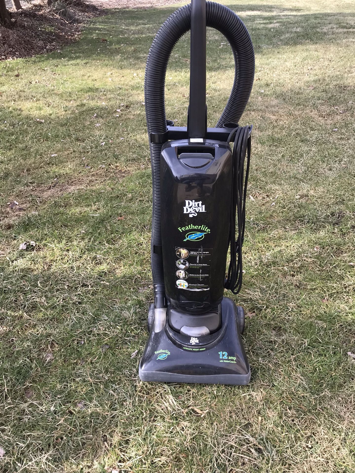 Dirt Devil Featherlite 12 amp Vacuum for Sale in Blue Bell, PA - OfferUp