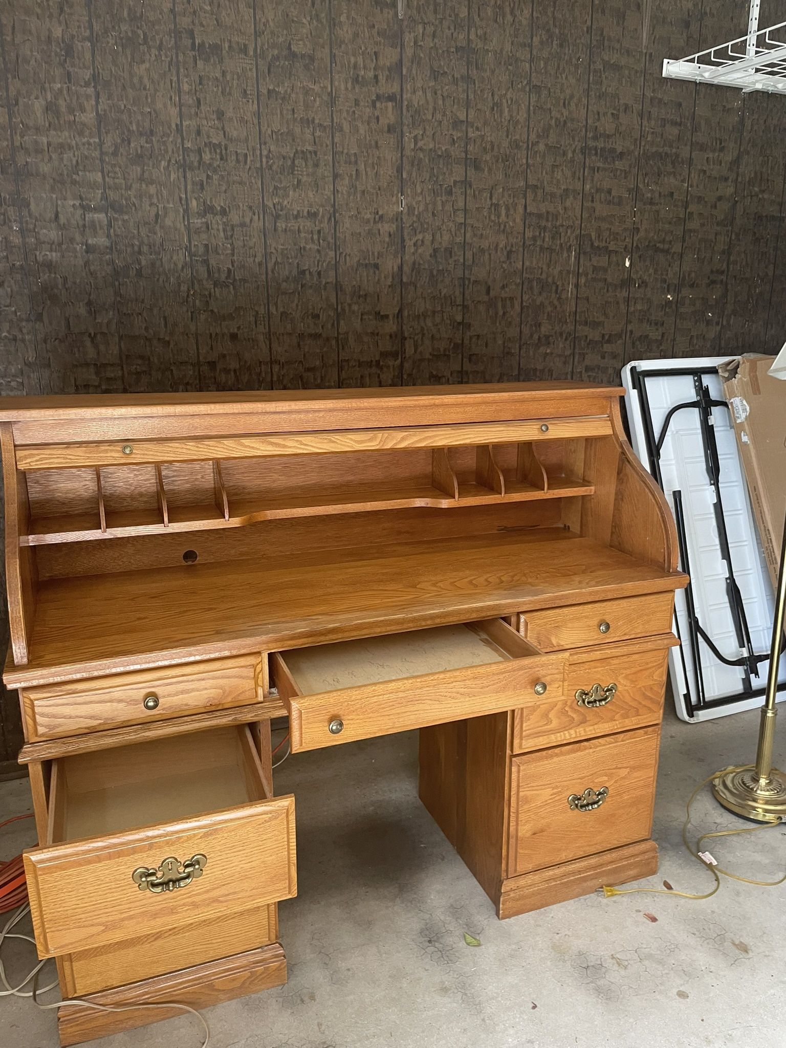 Solid Oak Roll top Desk for Sale in San Antonio, TX - OfferUp