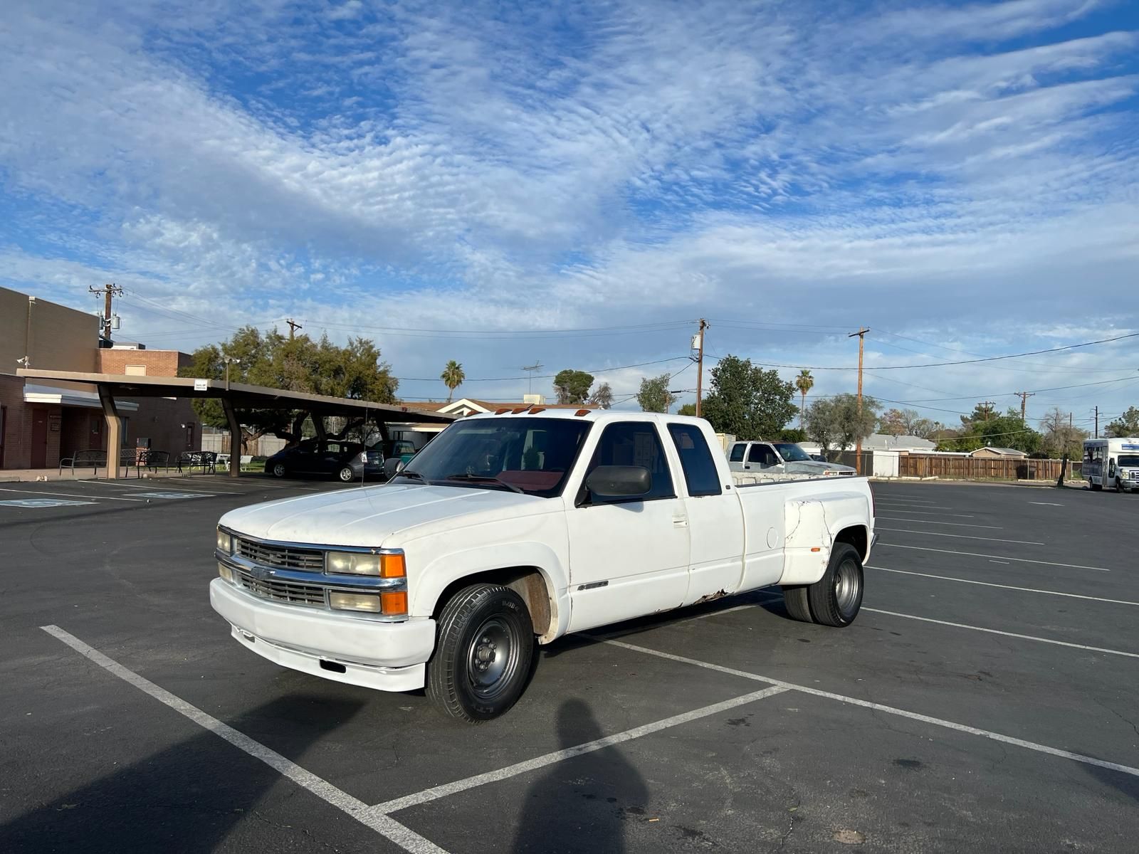 Chevy Silverado 2500 Dually for Sale in Phoenix, AZ - OfferUp