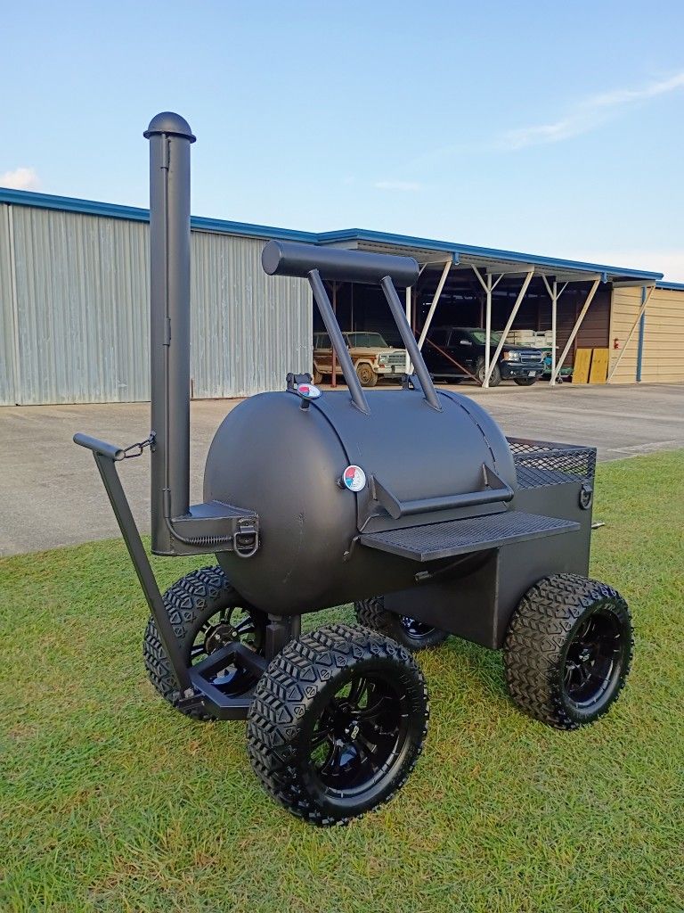 Custom Heavy Duty BBQ Smoker – 120 Gallon for Sale in Friendswood, TX ...
