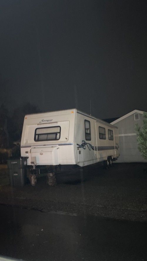 FREE TRAVEL TRAILER - NO TITLE - YOU HAUL for Sale in Lacey, WA - OfferUp