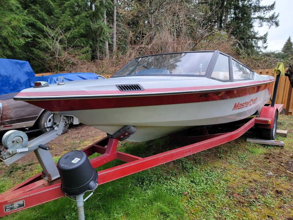 MASTERCRAFT PROSTAR 19 FT BOAT AND TRAILER for Sale in Tacoma, WA - OfferUp