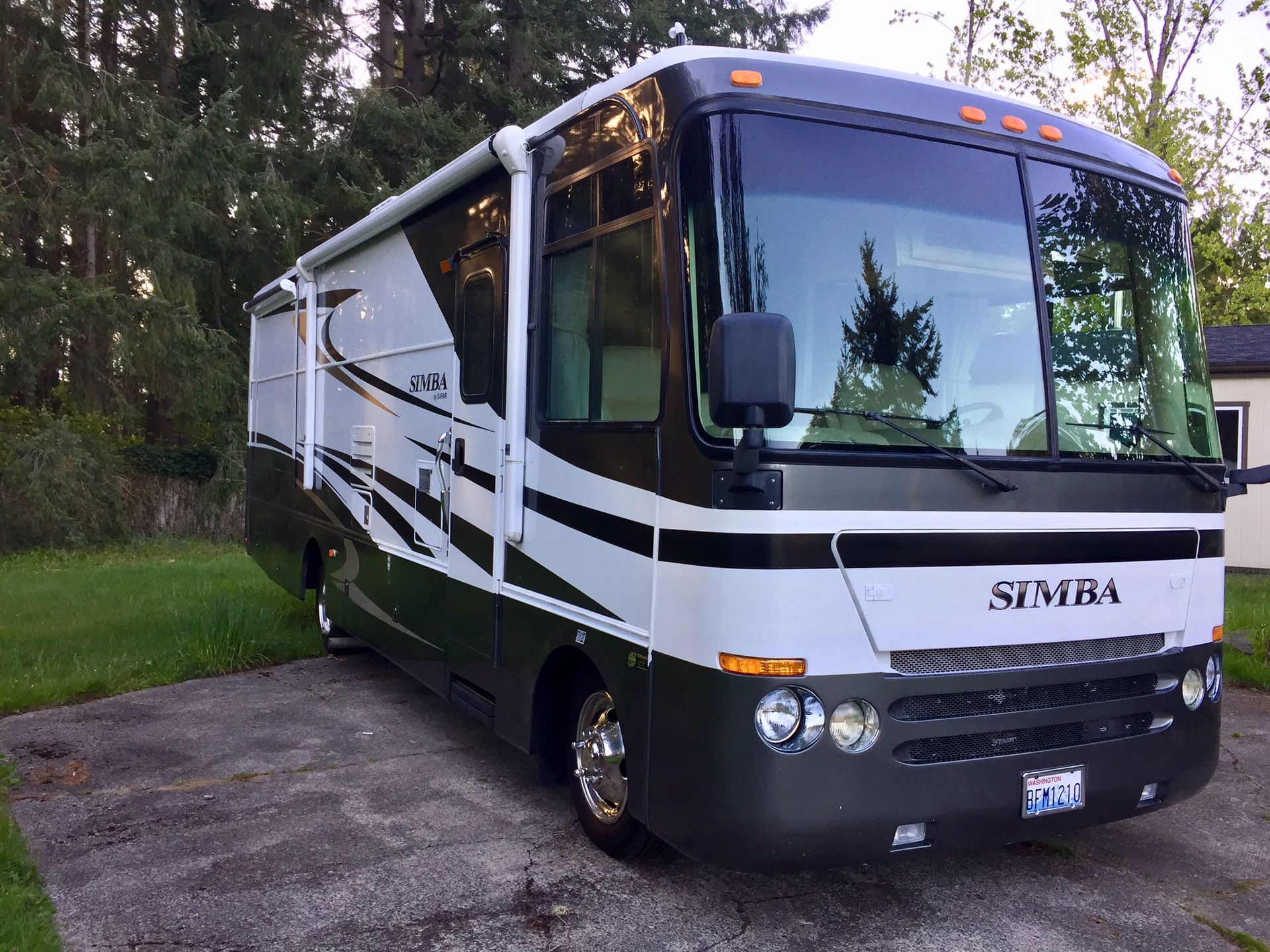 2005 Safari Simba M-30PDD Workhorse less then 20k miles for Sale in ...