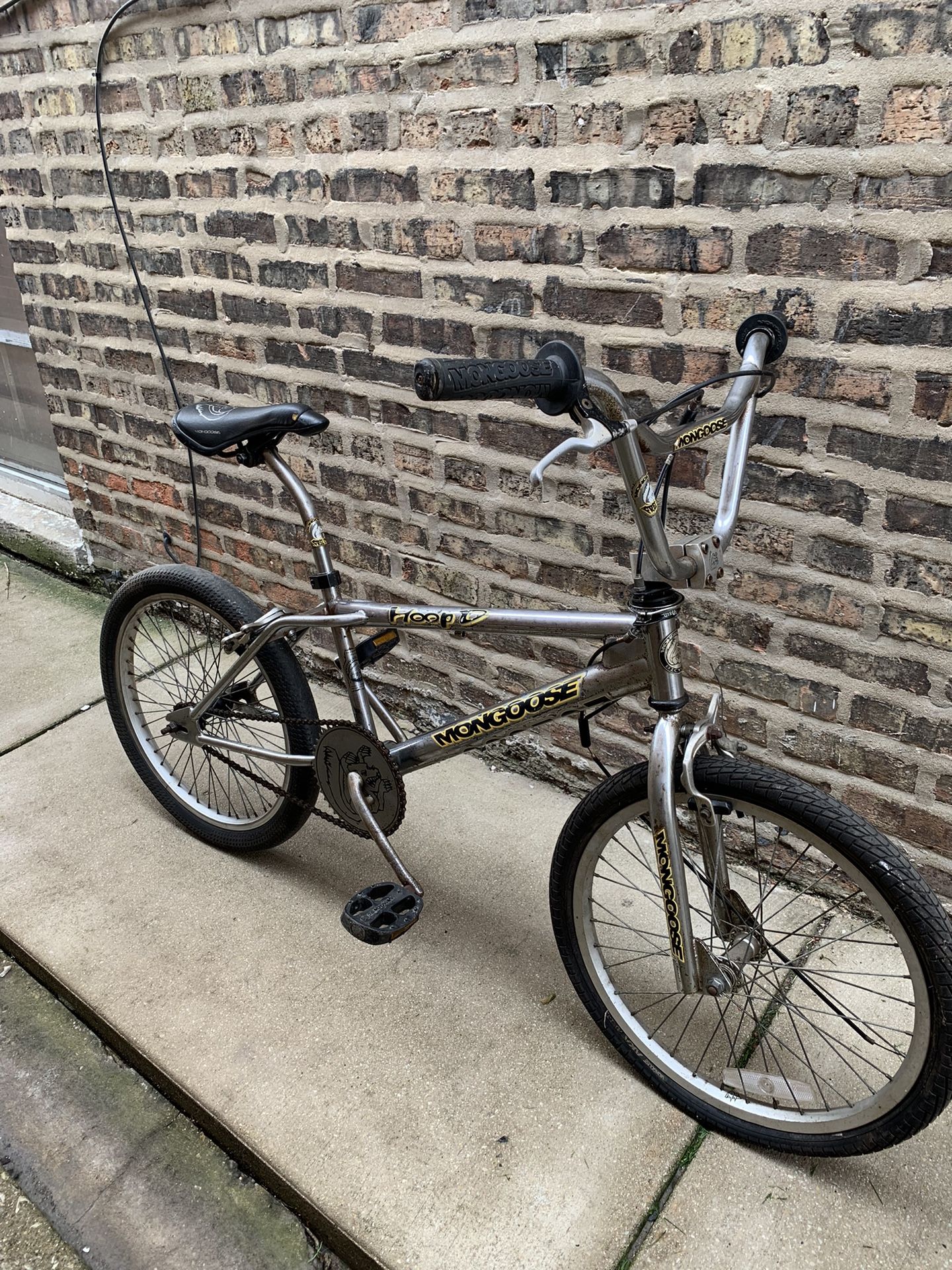 Mongoose Hoop D Bmx for Sale in Summit, IL - OfferUp