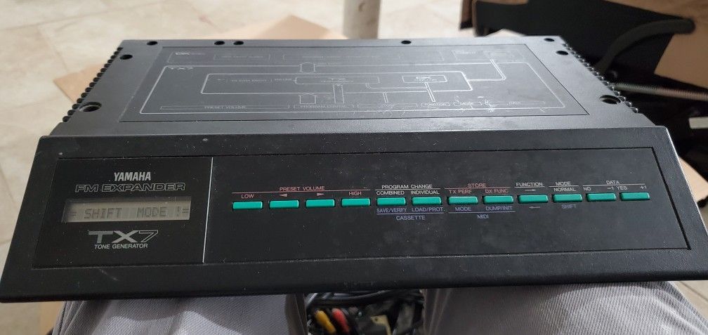 Yamaha Tx7 Fm Expander for Sale in Elgin, IL - OfferUp