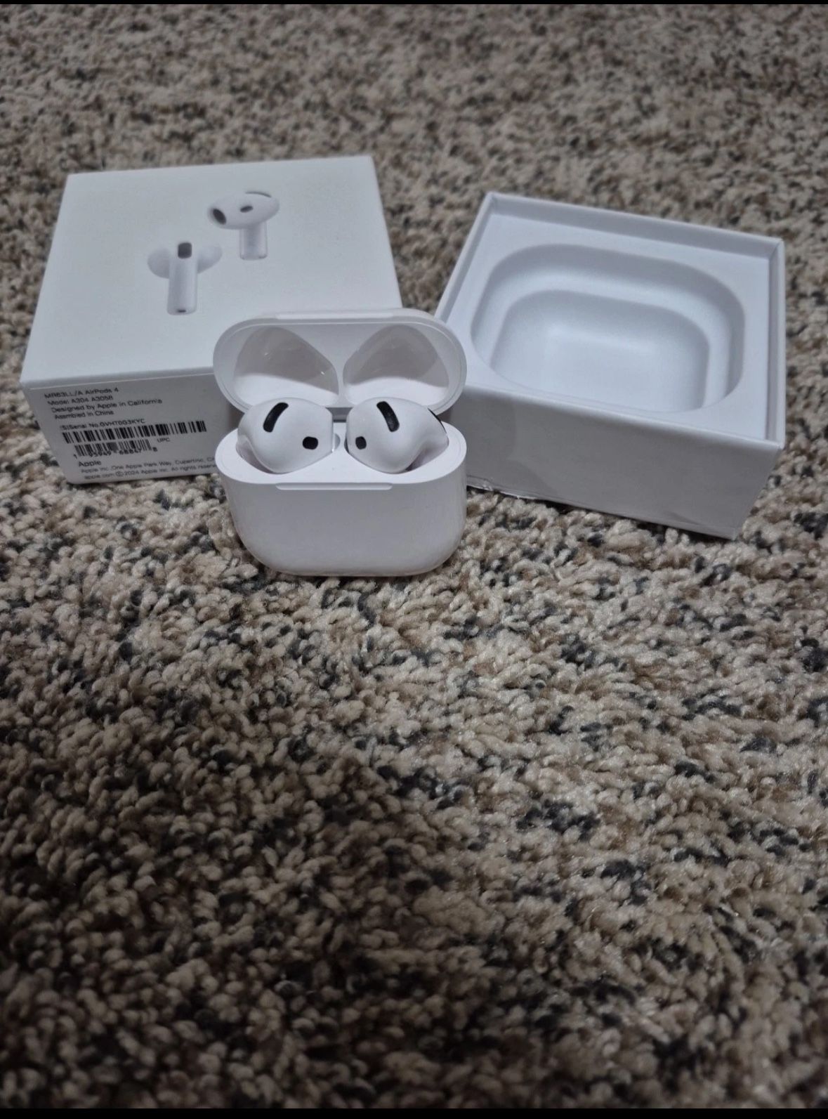 Air Pod Pros 4th Generation for Sale in Los Angeles, CA - OfferUp