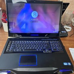 Alienware Laptop M18x Blue