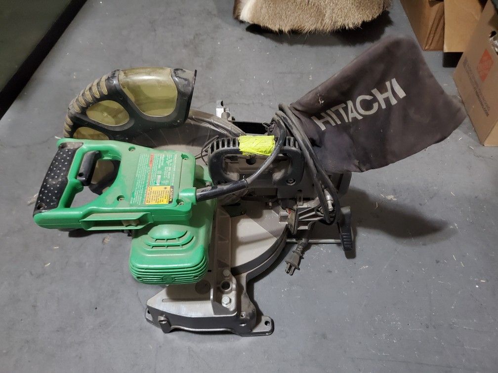 Hitachi #C10Fch2 10" Compound Miter Saw With Laser for Sale in Phoenix ...