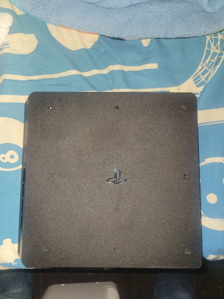 Ps4 And 2 Controllers Whith Cables Good Condition And 2 Games for Sale ...