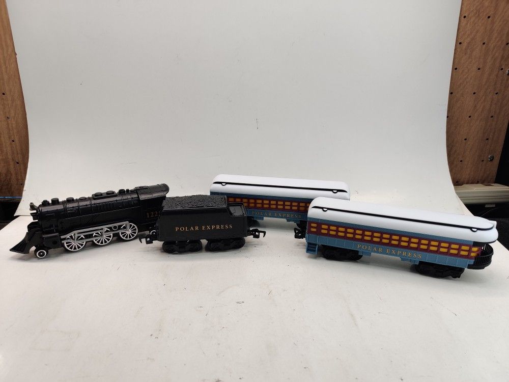 Lionel 7-111925 The Polar Express Battery Operated Train Set - No ...
