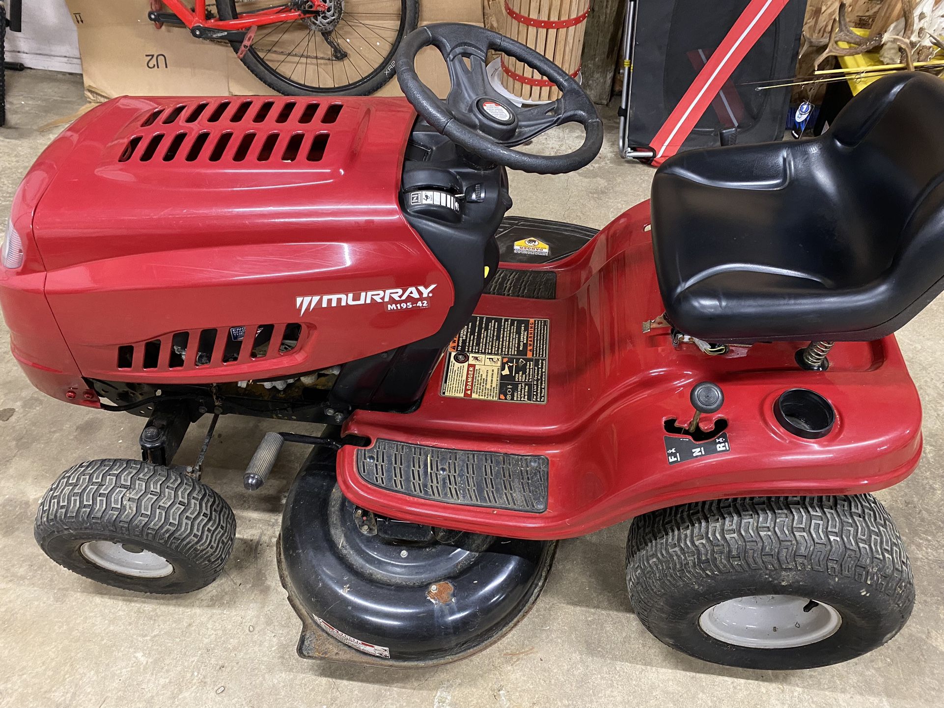 Murray riding mower for Sale in Central Park, WA - OfferUp