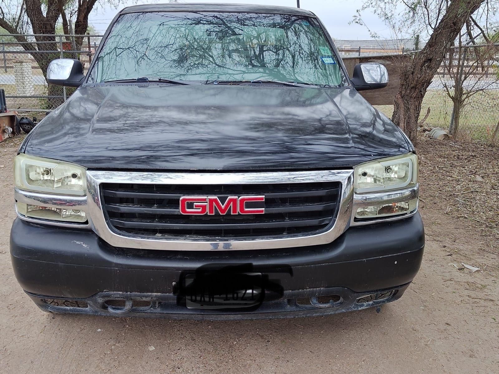GMC ,Negra , ‘99 for Sale in Edinburg, TX - OfferUp