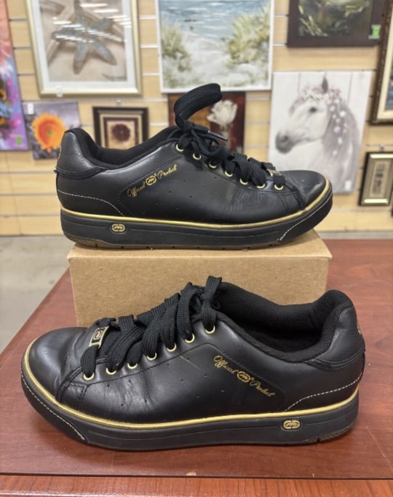 ECKO Men’s Black Leather & Gold Shoes Size 7.5 NO BOX for Sale in Las ...