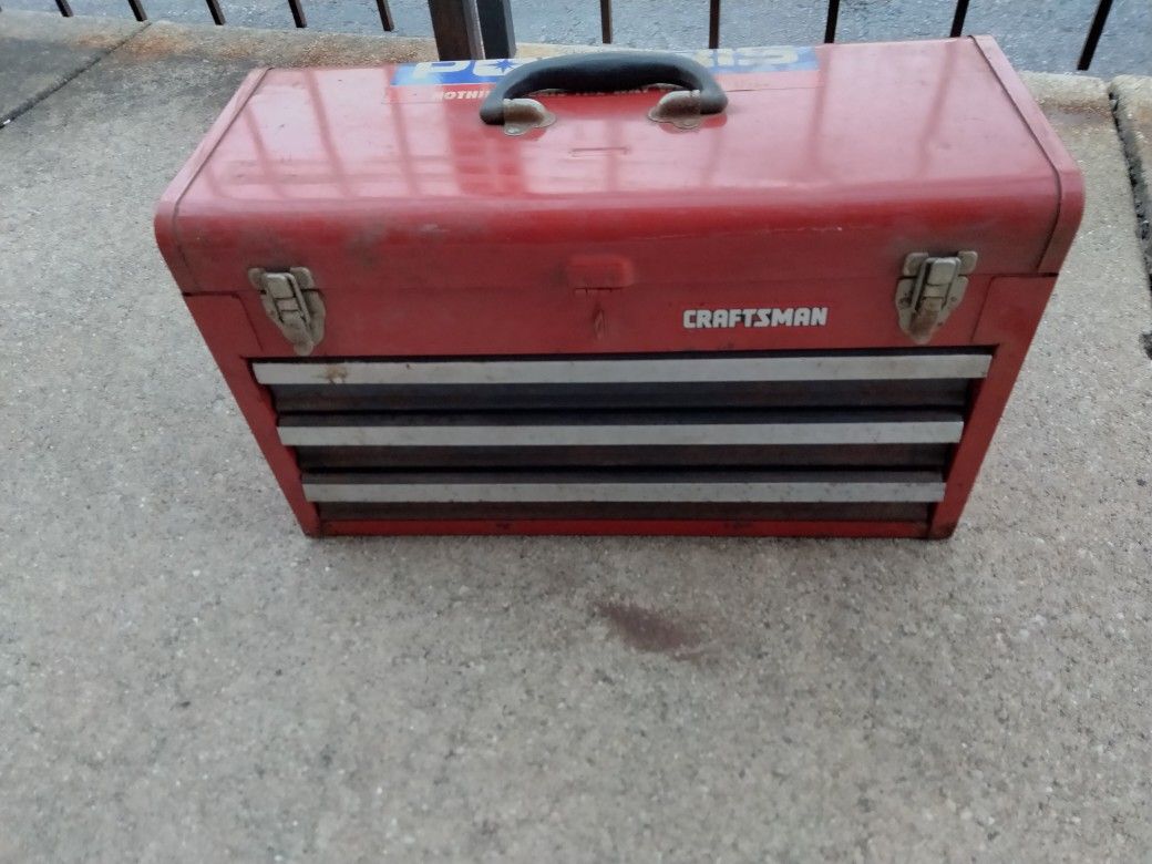 $40 -Craftsman 20 1/2” 3-Drawer Portable Metal Red Tool Box for Sale in ...