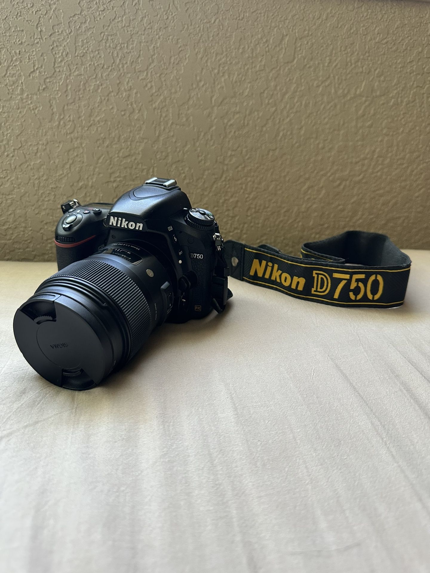 NIKON D750 DSLR & SIGMA 35mm 1.4 LENS for Sale in Citrus Heights, CA - OfferUp