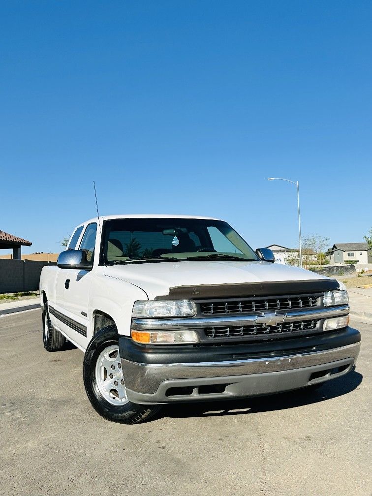 2001 Chevrolet Silverado 1500 LS Extended Cab•Loaded•Perfect 1st Truck ...