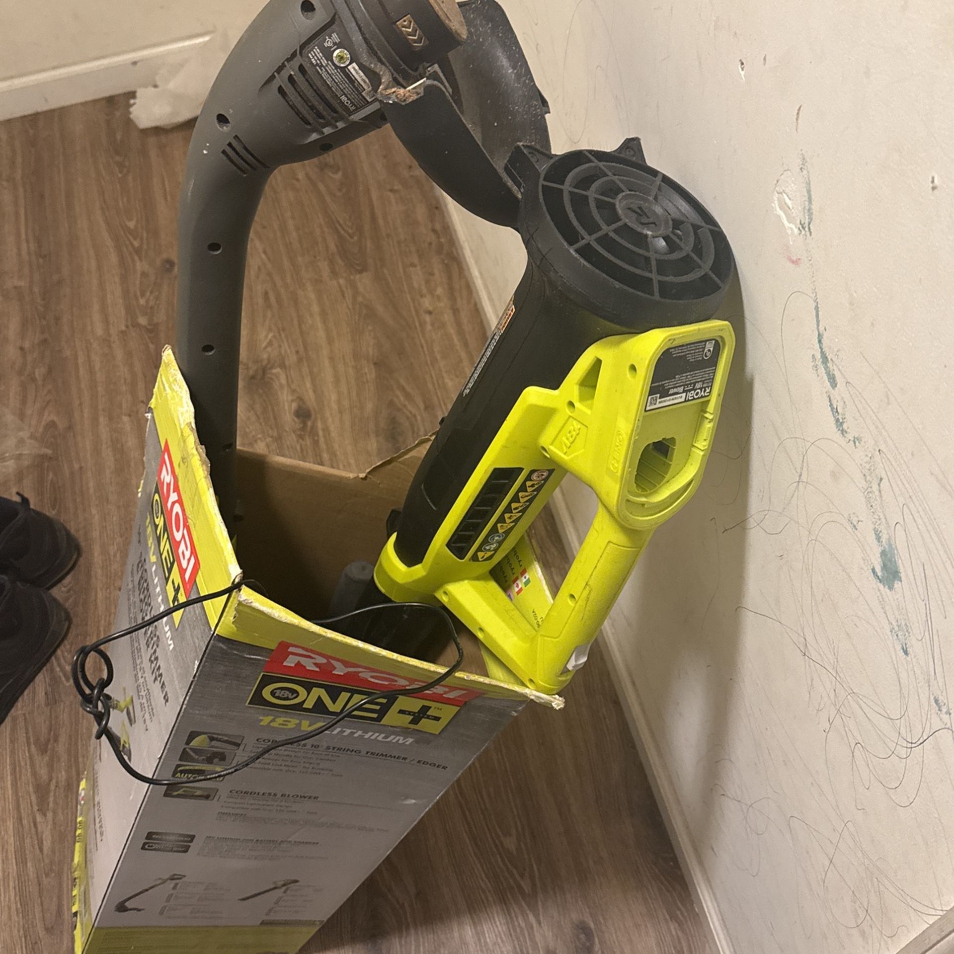 Weed Walker Kit With Charger for Sale in Washington, DC - OfferUp