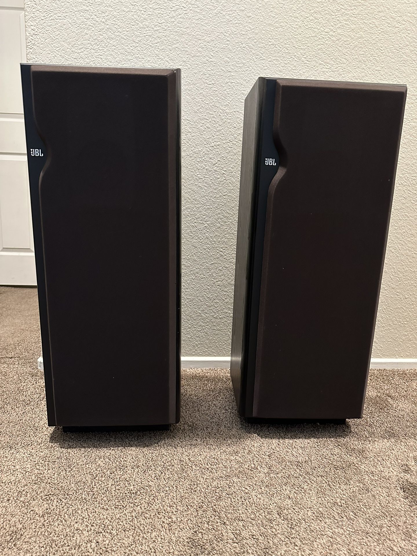 JBL NORTHRIDGE SERIES N38 3 Way Floor Standing SPEAKERS for Sale in ...