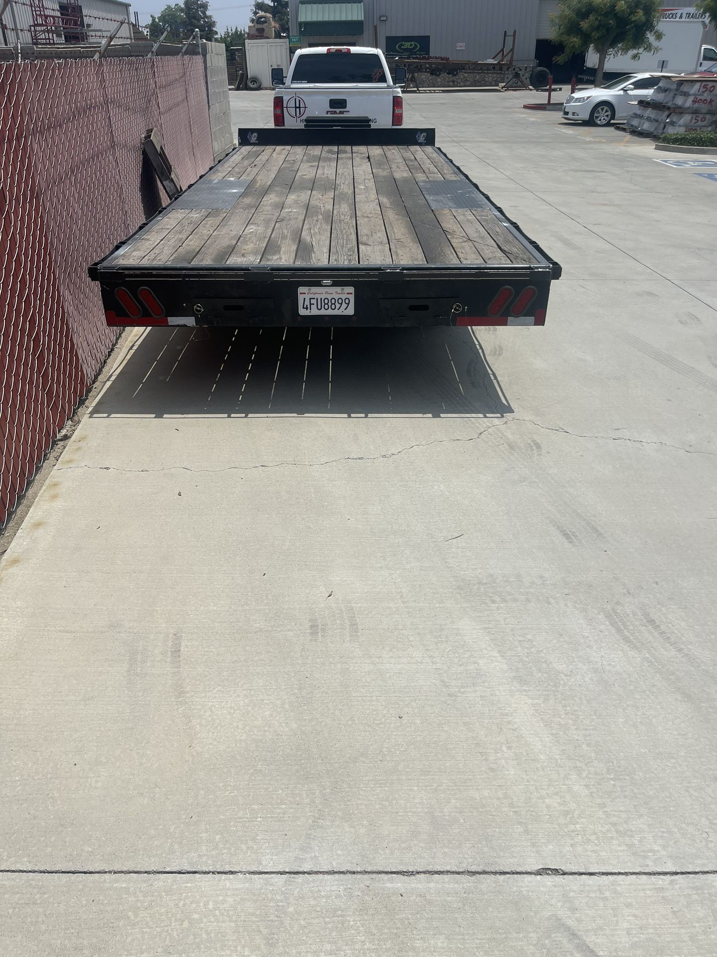 2016 Diamond C 20’ Flatbed Trailer for Sale in Tulare, CA - OfferUp