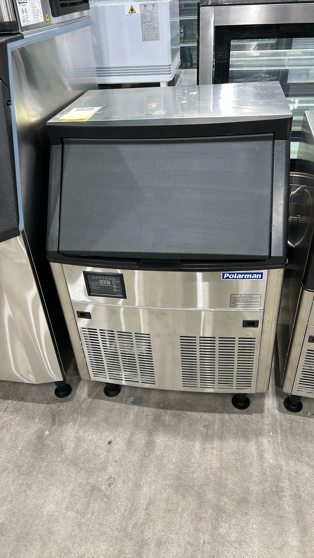 Polarman CM-289S 26" Air-Cooled Cube 280 lb Undercounter Ice Machine ...