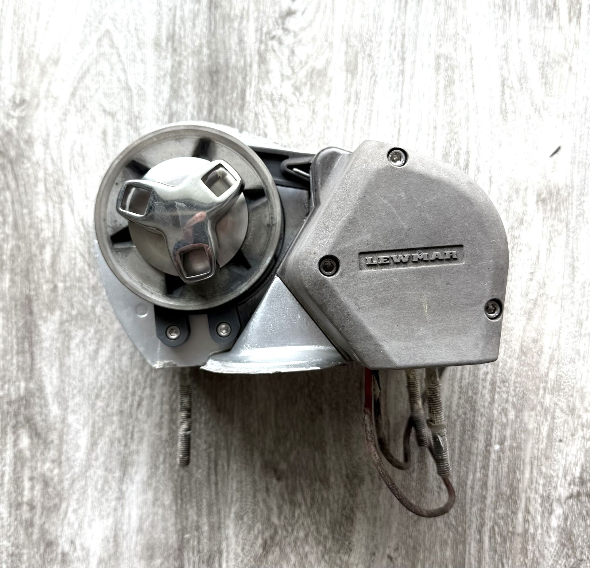 Lewmar Windlass Pro Sport 550 for Sale in Miramar, FL - OfferUp