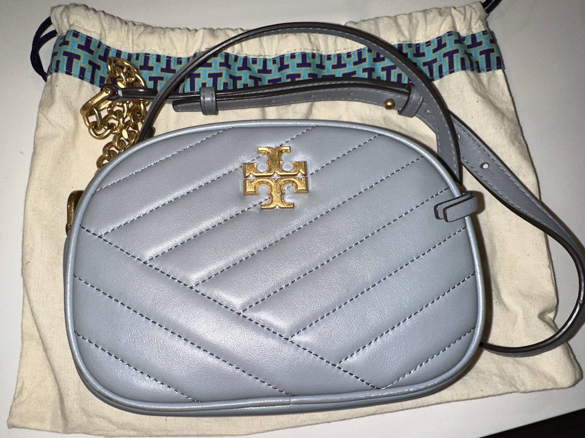 Tory Burch Camera Bag for Sale in Austin, TX - OfferUp