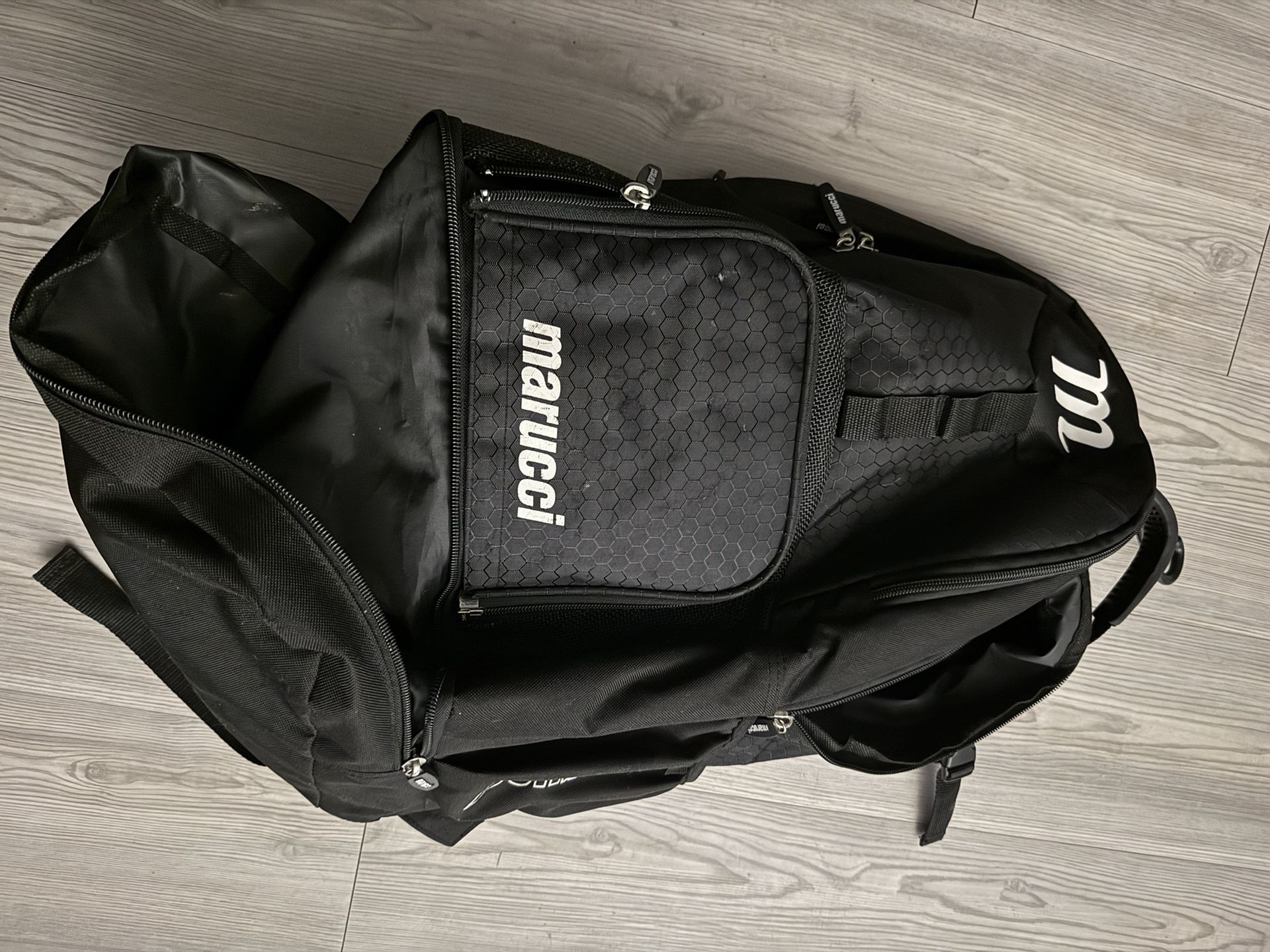 Black Marucci Baseball Adult Bag for Sale in San Antonio, TX - OfferUp