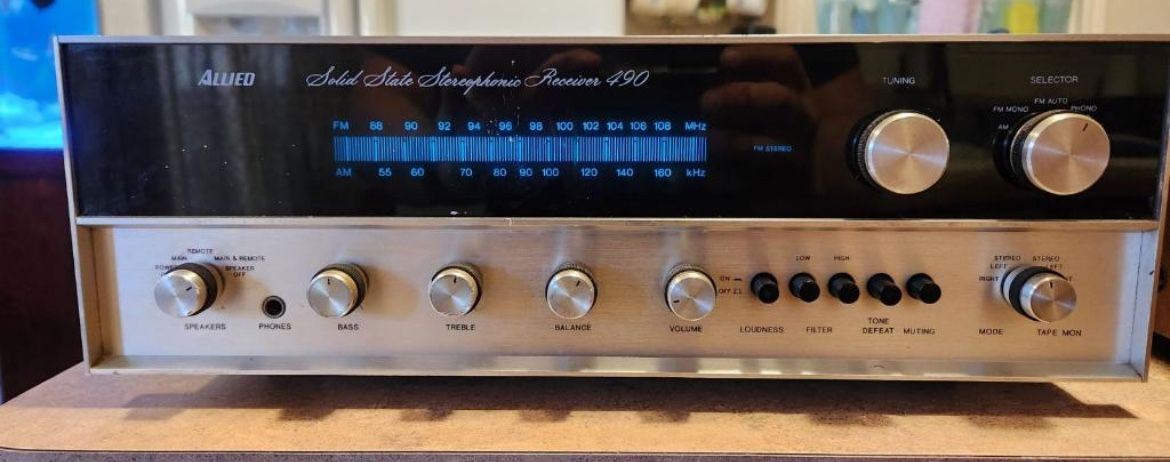Allied Model 490 Stereo Receiver for Sale in San Antonio, TX - OfferUp