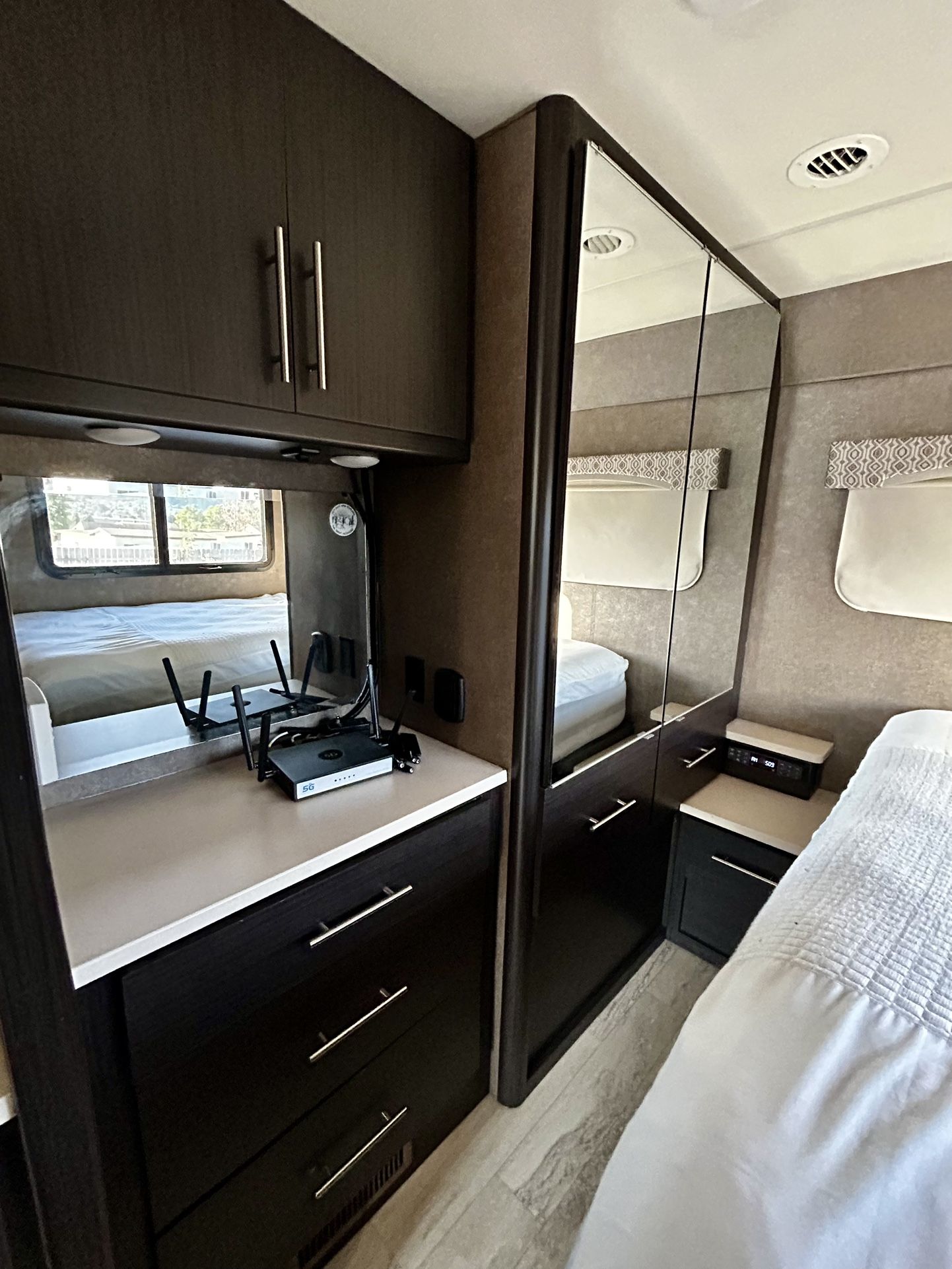 2018 Thor Vegas (lots Of Upgrades) for Sale in Lakeside, CA - OfferUp