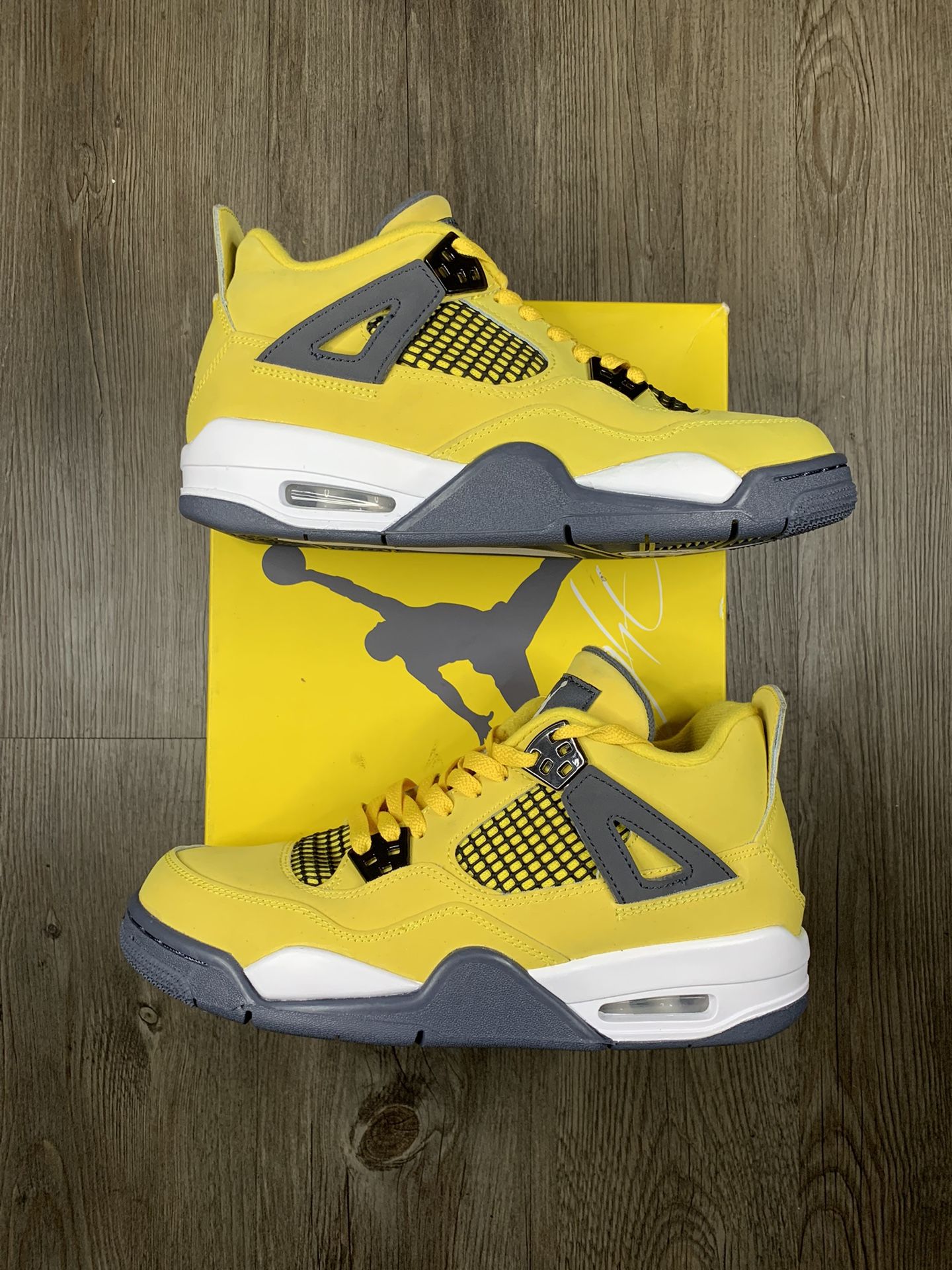 Retro Jordan 4 for Sale in Las Vegas, NV - OfferUp
