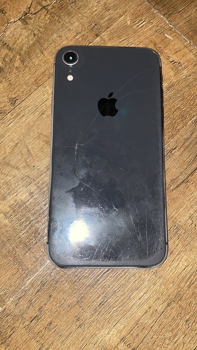 iPhone XR (broken Back) for Sale in Riviera Beach, FL - OfferUp