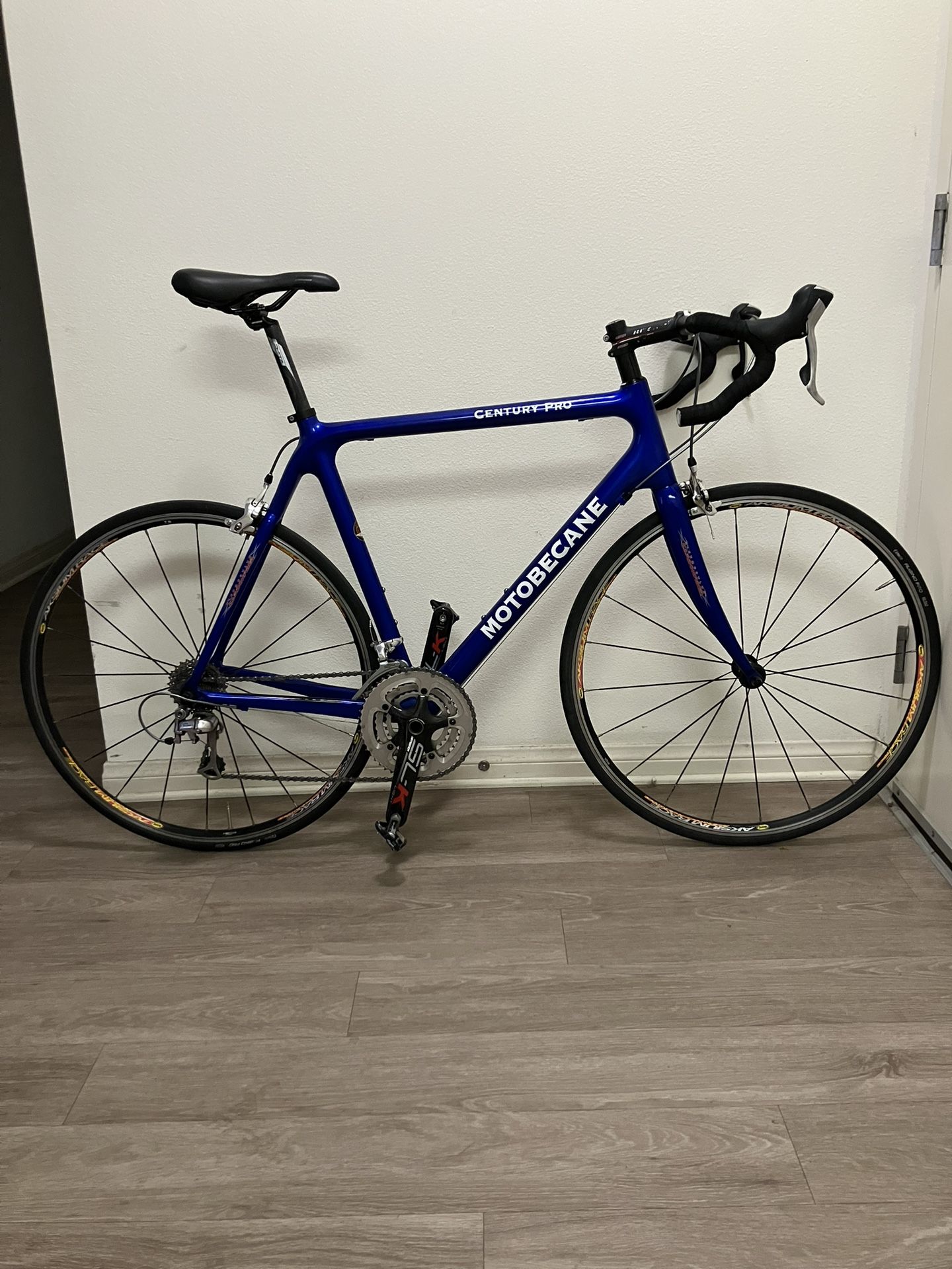 motobecane carbon fiber road bike 58cm for Sale in Irvine, CA - OfferUp