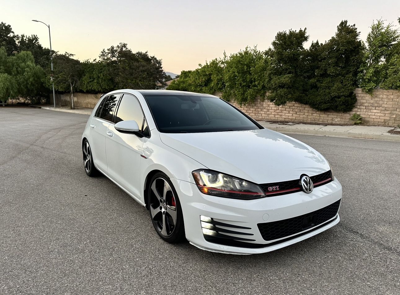 2017 Volkswagen GTI for Sale in Los Angeles, CA - OfferUp