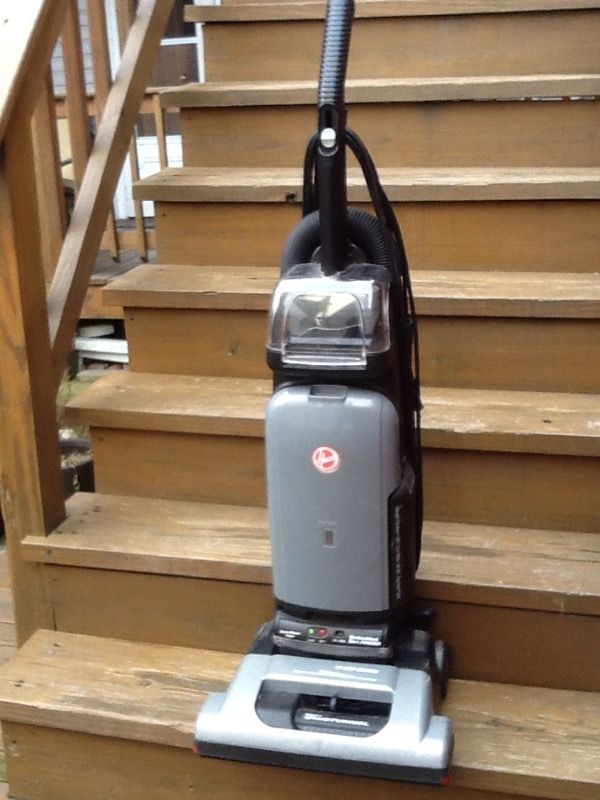 Hoover WindTunnel Bagged Upright Model U5472-900 With Tools - Strong ...