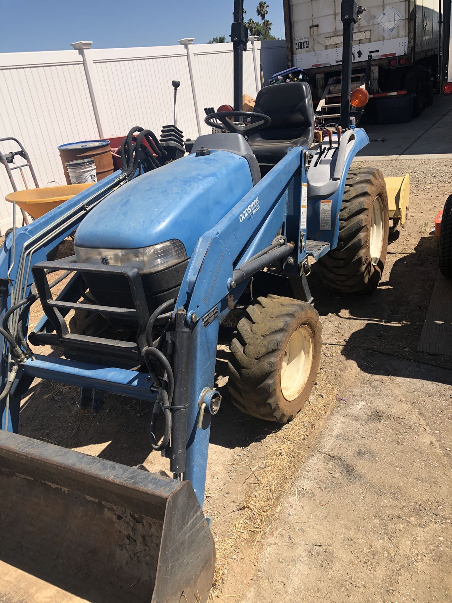2000 TC21D NEW HOLLAND Garden tractor for Sale in Sacramento, CA - OfferUp