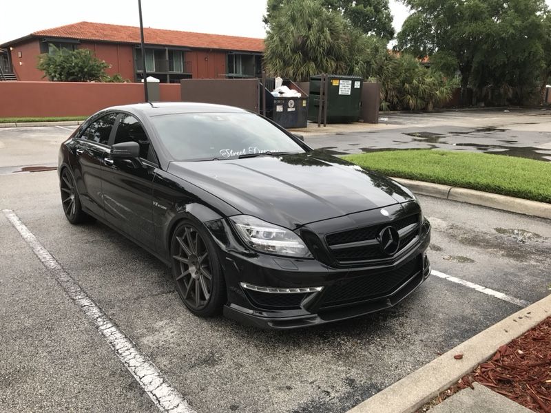 Cls 63 amg 2012 custom Mercedes for Sale in Orlando, FL - OfferUp