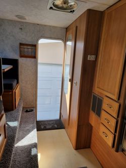 2002 Lance Camper 1061 for Sale in Anaheim, CA - OfferUp