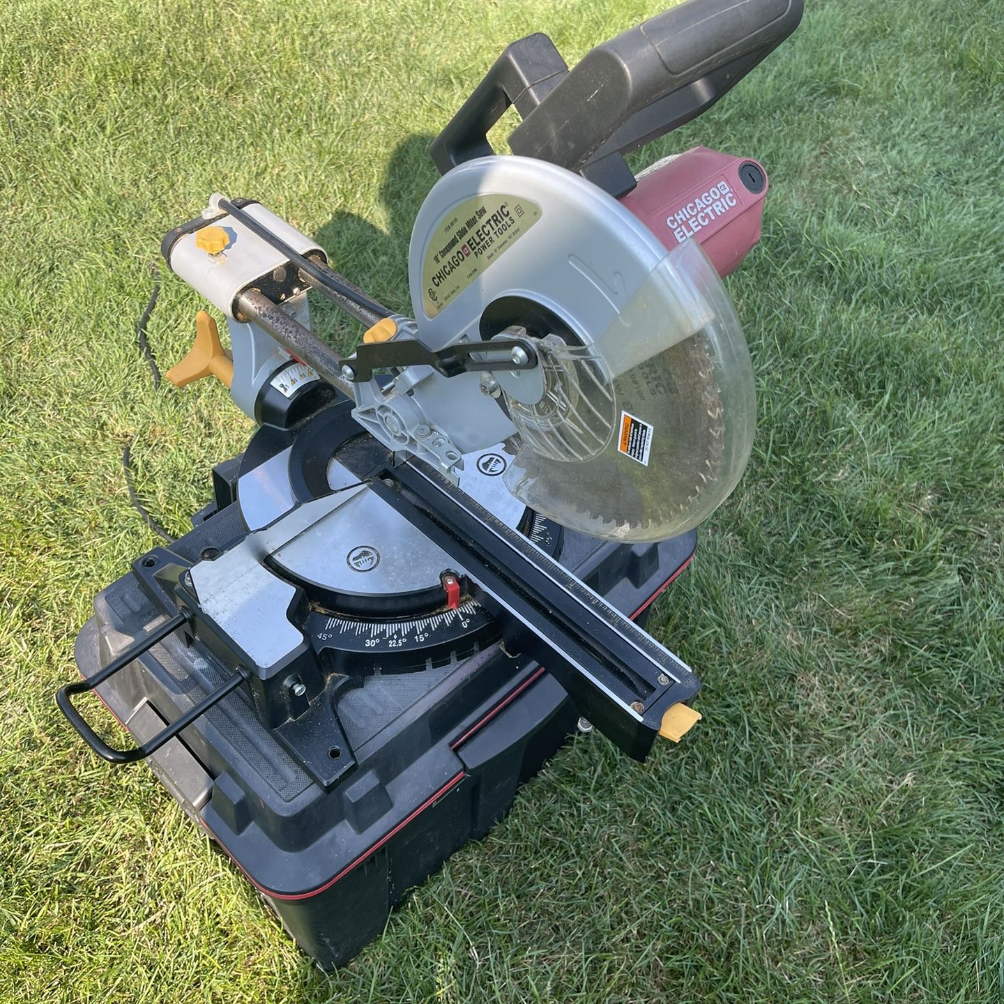 Chicago electric compound sliding miter saw store