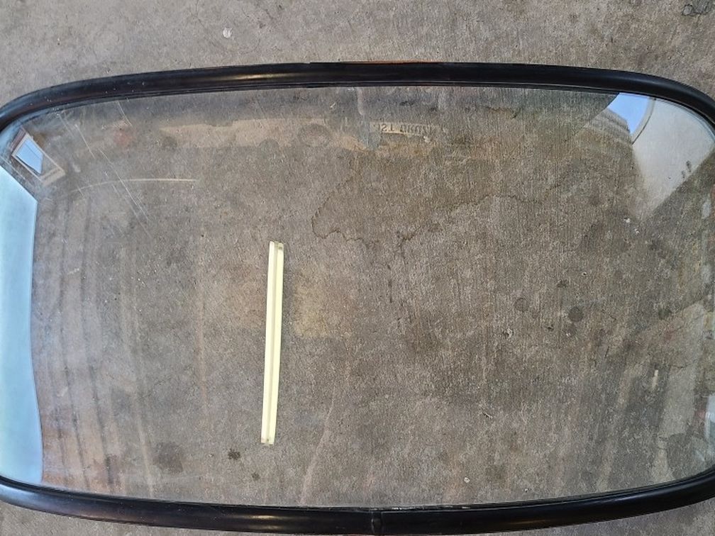 VW Bug Beetle Rear Glass Window for Sale in Redlands, CA - OfferUp