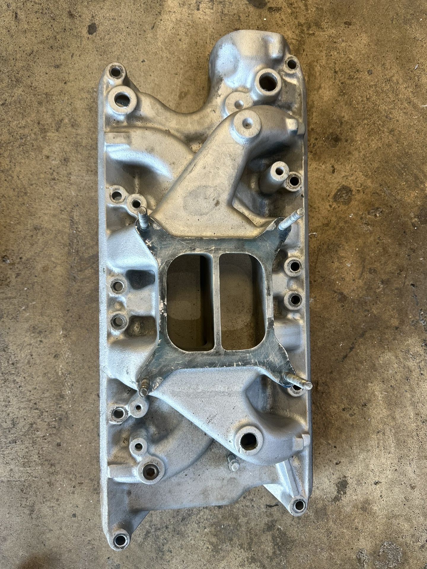 Edlebrock 289/302 Performer Intake Manifold for Sale in San Diego, CA ...